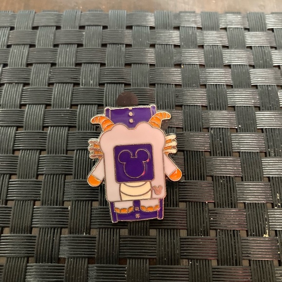 Disney | Jewelry | Disney Pin Magic Band Figment | Poshmark
